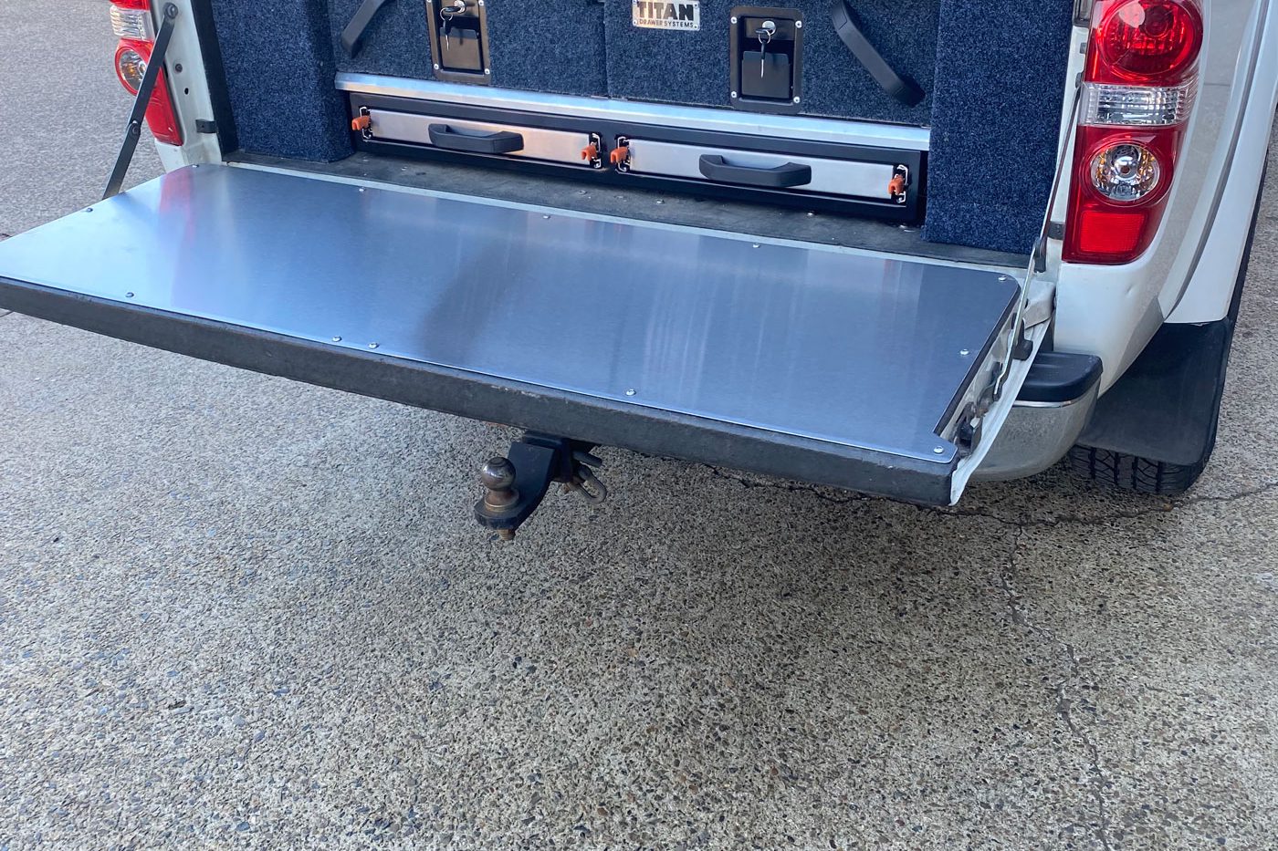 Custom Built UTE Toolboxes, Racks, Canopies & Accessories