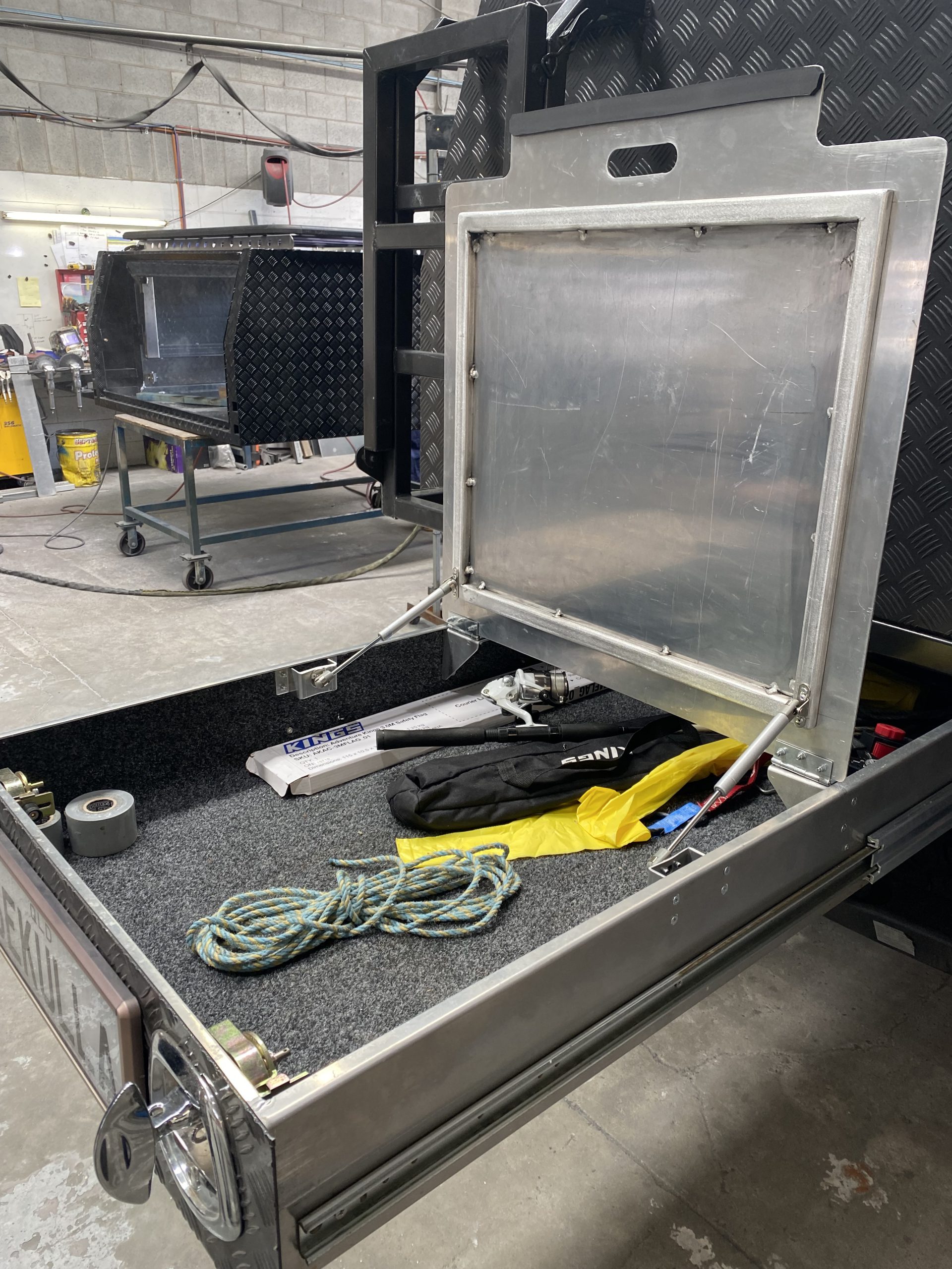 Custom Built UTE Toolboxes, Racks, Canopies & Accessories