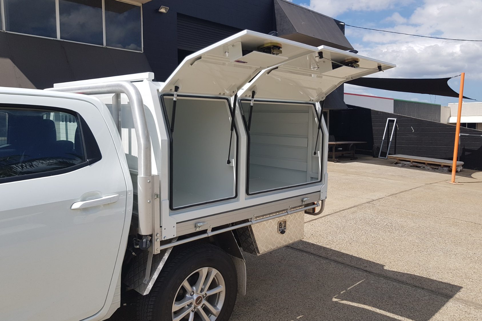 Custom Built UTE Toolboxes, Racks, Canopies & Accessories